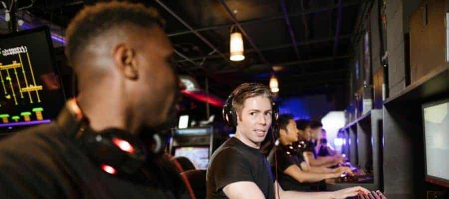 How To Get A Job As A Game Developer – 20 Tips To Get In – Remarkable Coder